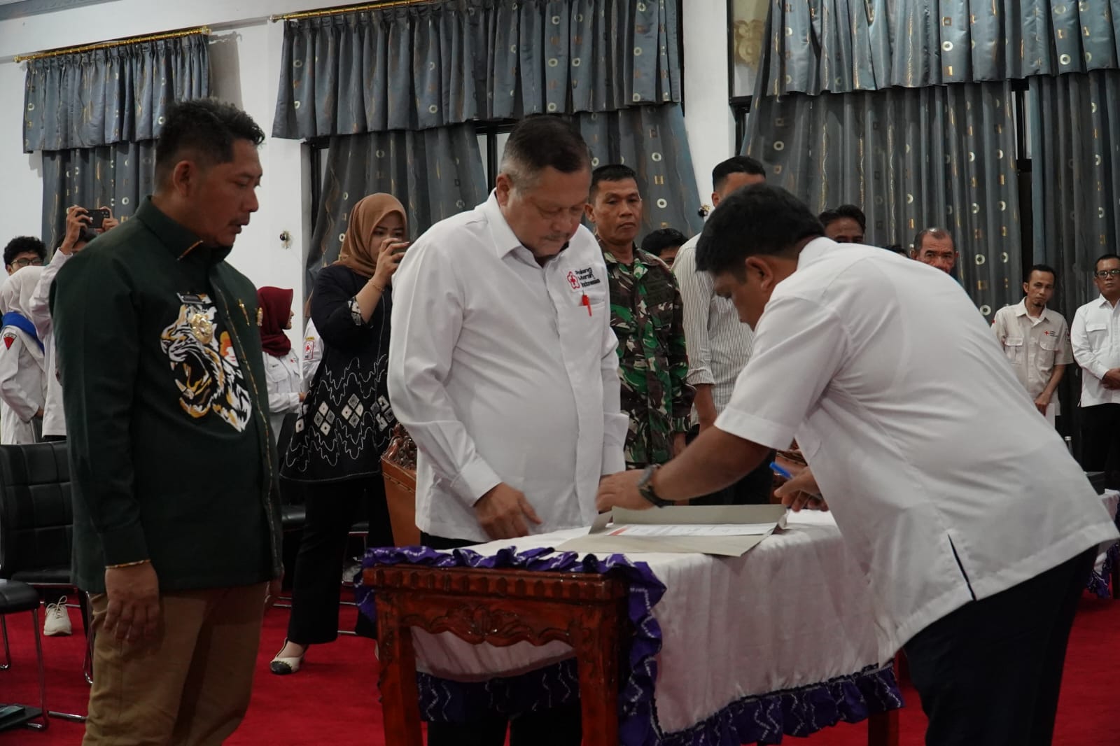 Pengurus PMI HST Resmi Dilantik, Ini Pesan Bupati Samsul Rizal - Jurnal ...